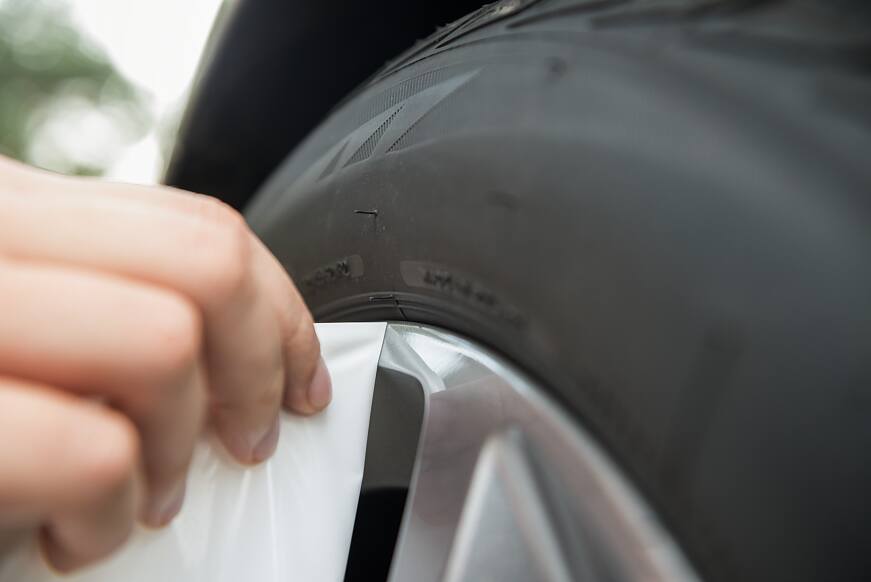 tesa® 轮毂保护膜 50551 Wheel Rim Protection - tesa德莎胶带官网